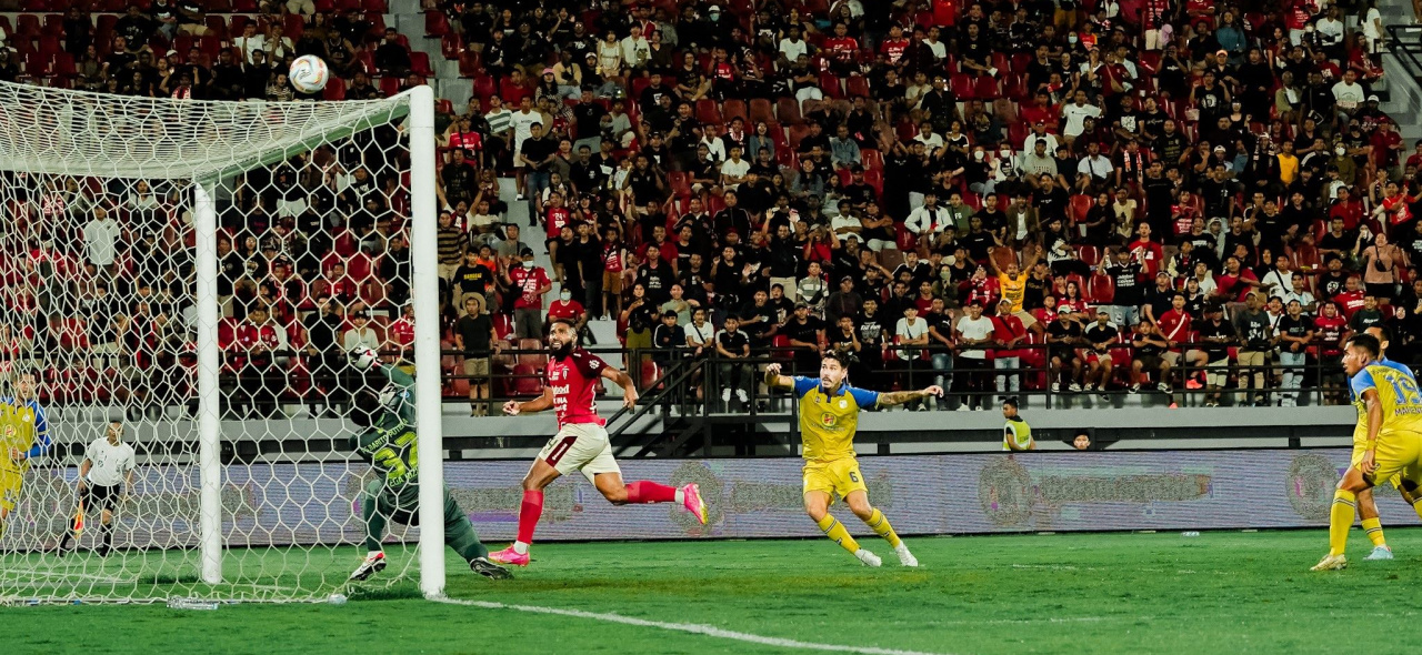 MEMASUKI 30 LAGA BERSAMA BALI UNITED, JEFFERSON ASSIS SEBUT ...